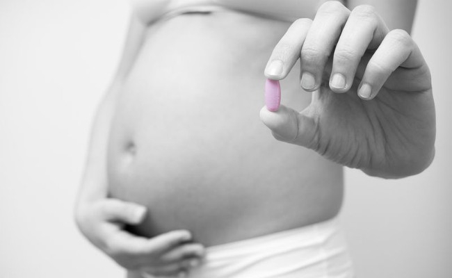 Πολυβιταμίνες στην εγκυμοσύνη: Πόσο μειώνουν τον κίνδυνο παιδικού ...